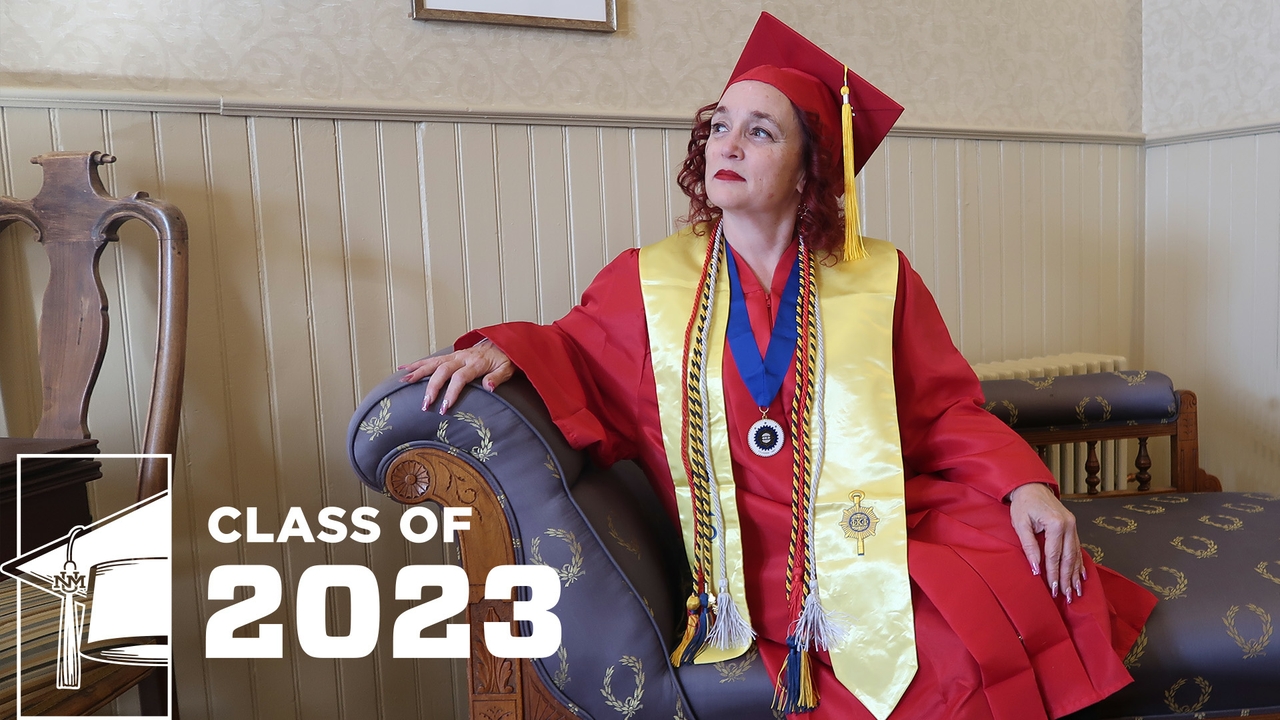 2023 Inspiring Graduate | Melissa DeRaad | UNM UCAM Newsroom